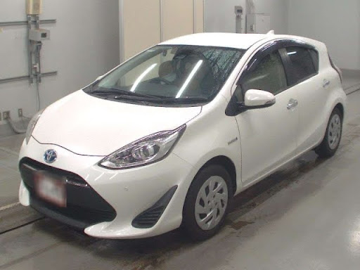 Toyota Aqua – Car District