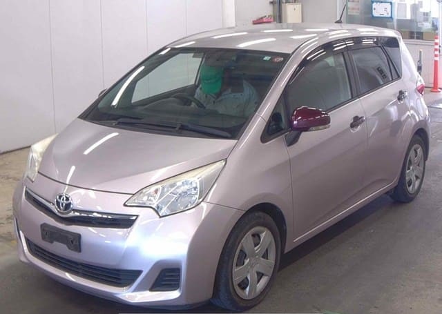 Toyota Ractis X Smart – Car District